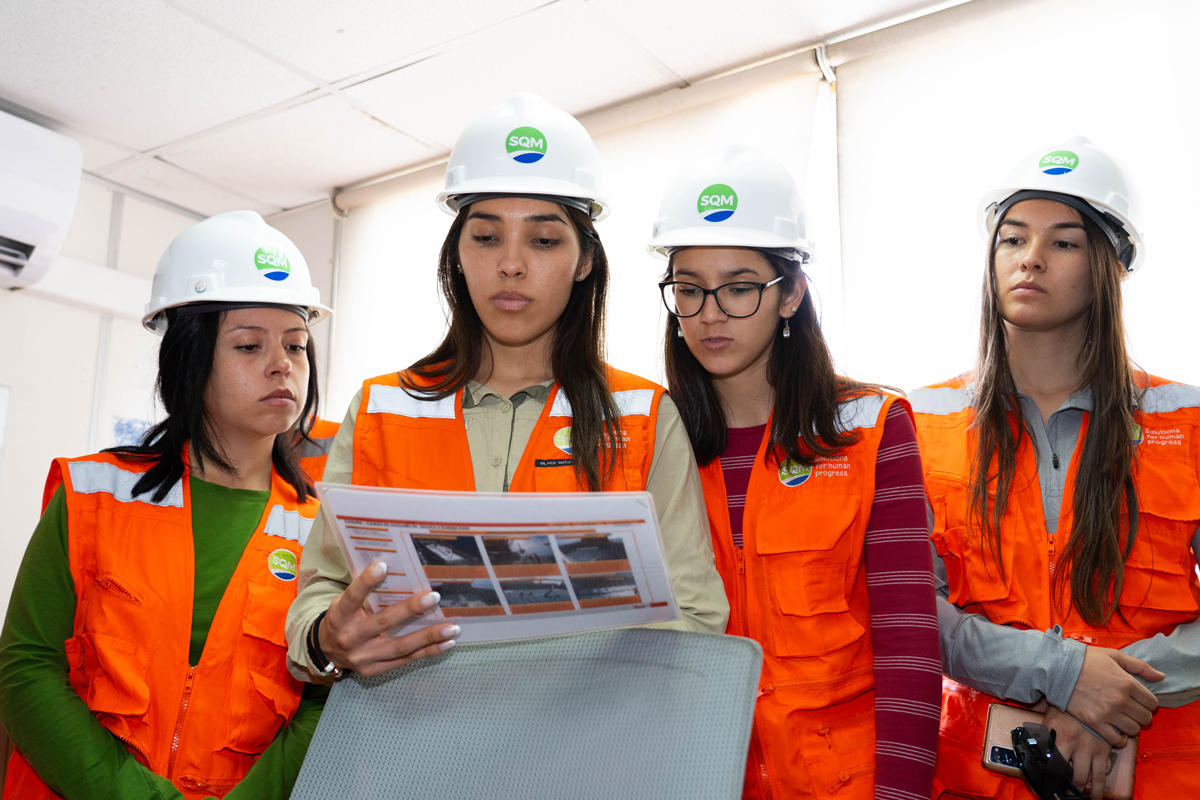 SQM aparece por primera vez en Ranking Merco Talento Universitario 2023 - SQM | SQM